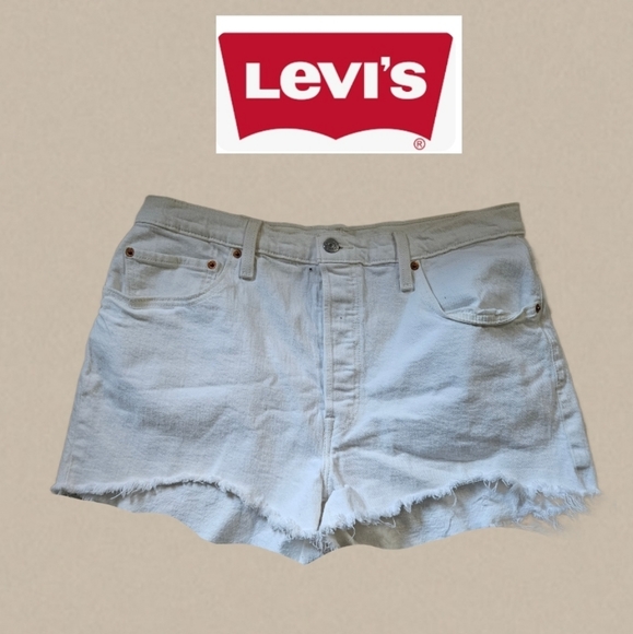 Levi's | Shorts | Levis 5 Womens 34white Denim 2 Button Fly Shorts Hi ...